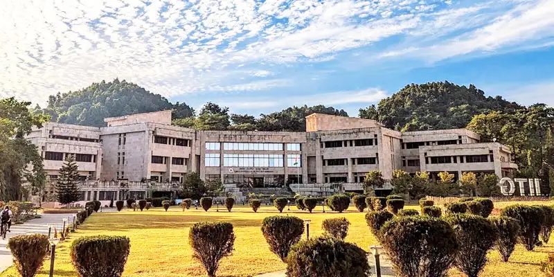 IIT Guwahati launches MTech degree programme in Robotics and Artificial ...