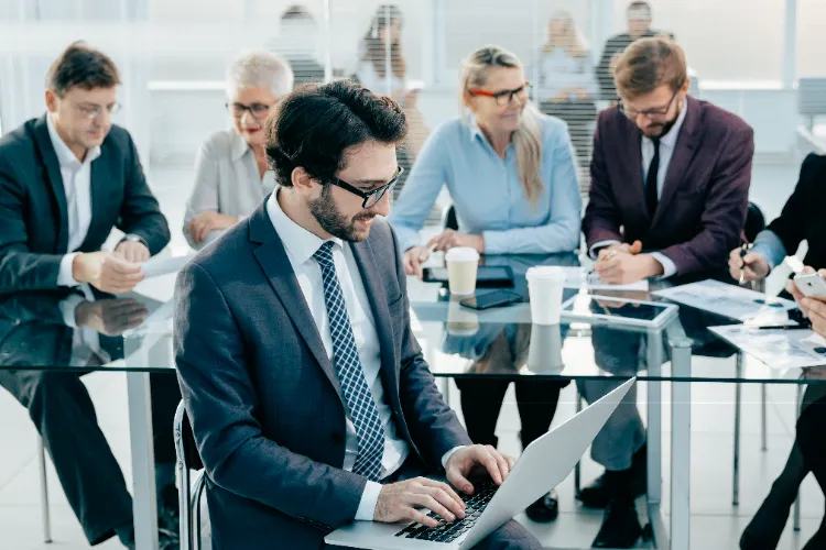 How to manage frozen middle