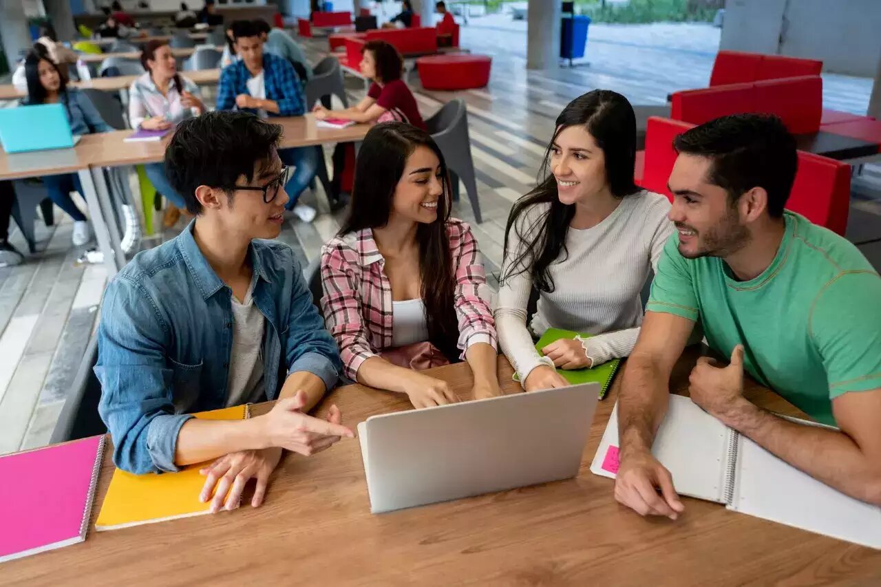 Benefits Of Socializing In Workplace | Times Ascent
