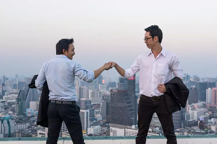 Maintain a positive outlook, & forge strong relationships